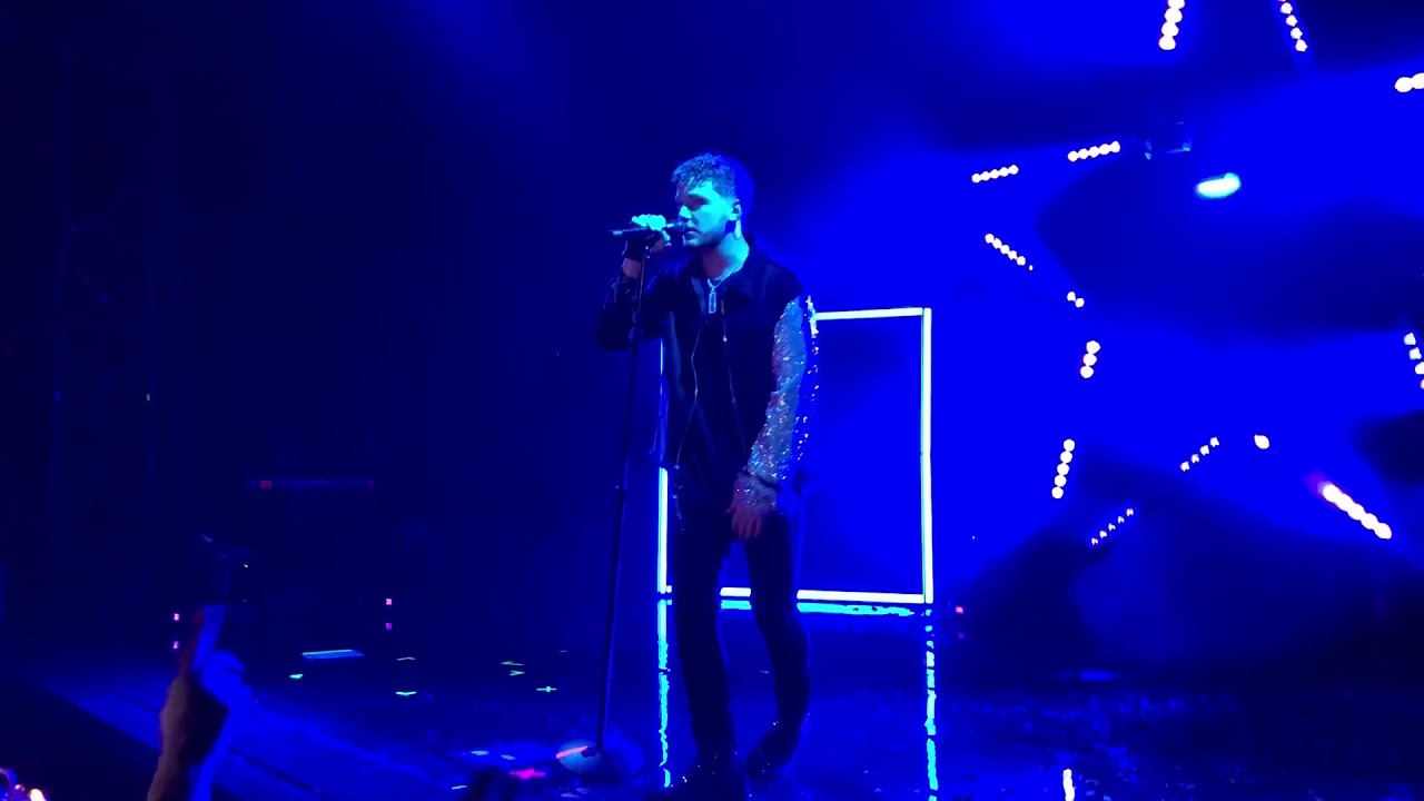 Bazzi COSMIC TOUR live at El Rey Theater 2018! Song - Somebody - YouTube