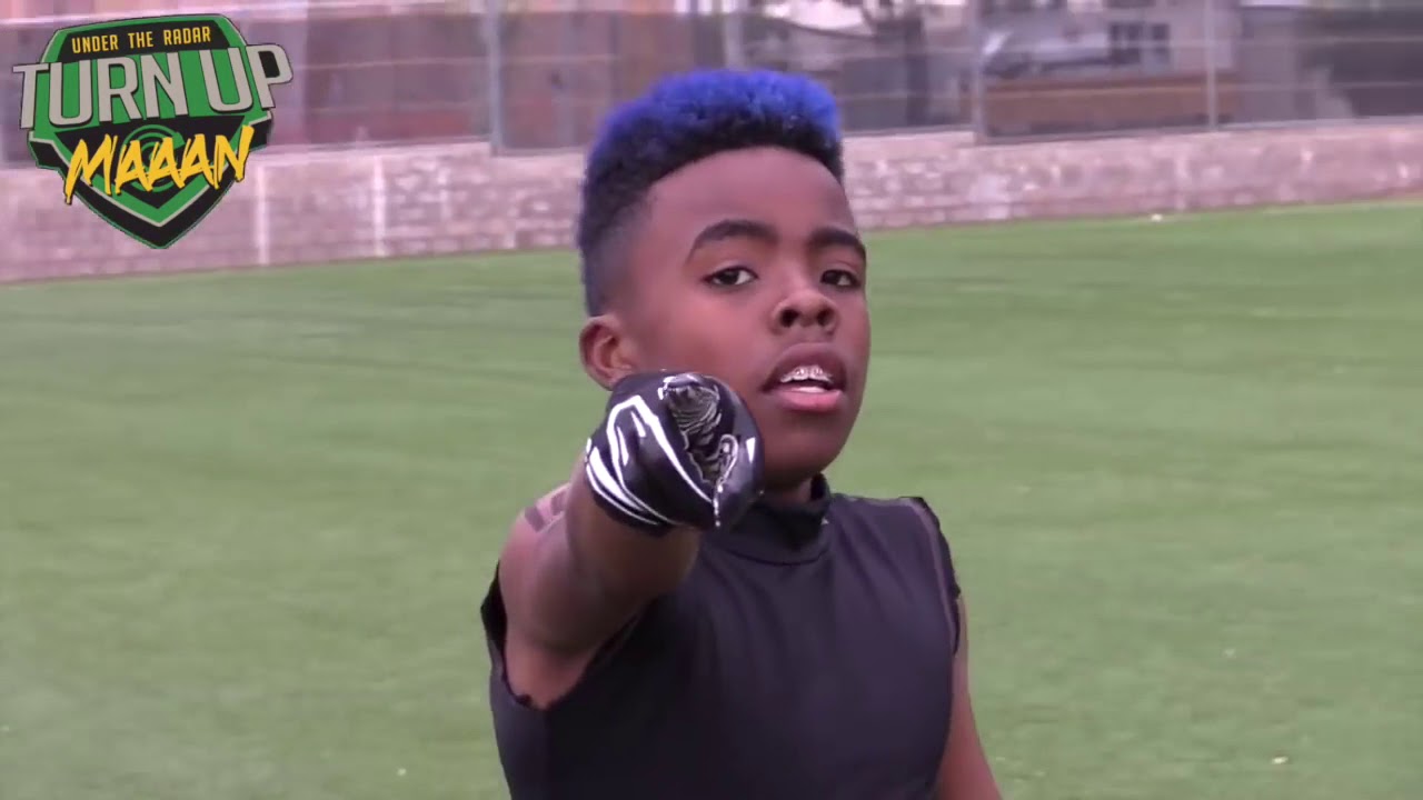 Bunchie Young, The 11 Year Old Football Phenom of 2018 - YouTube