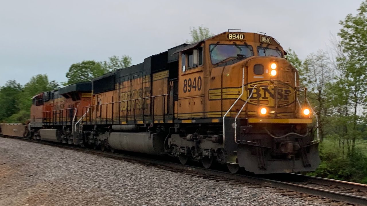 Mac Attack On The BNSF! 5/9/19 - YouTube
