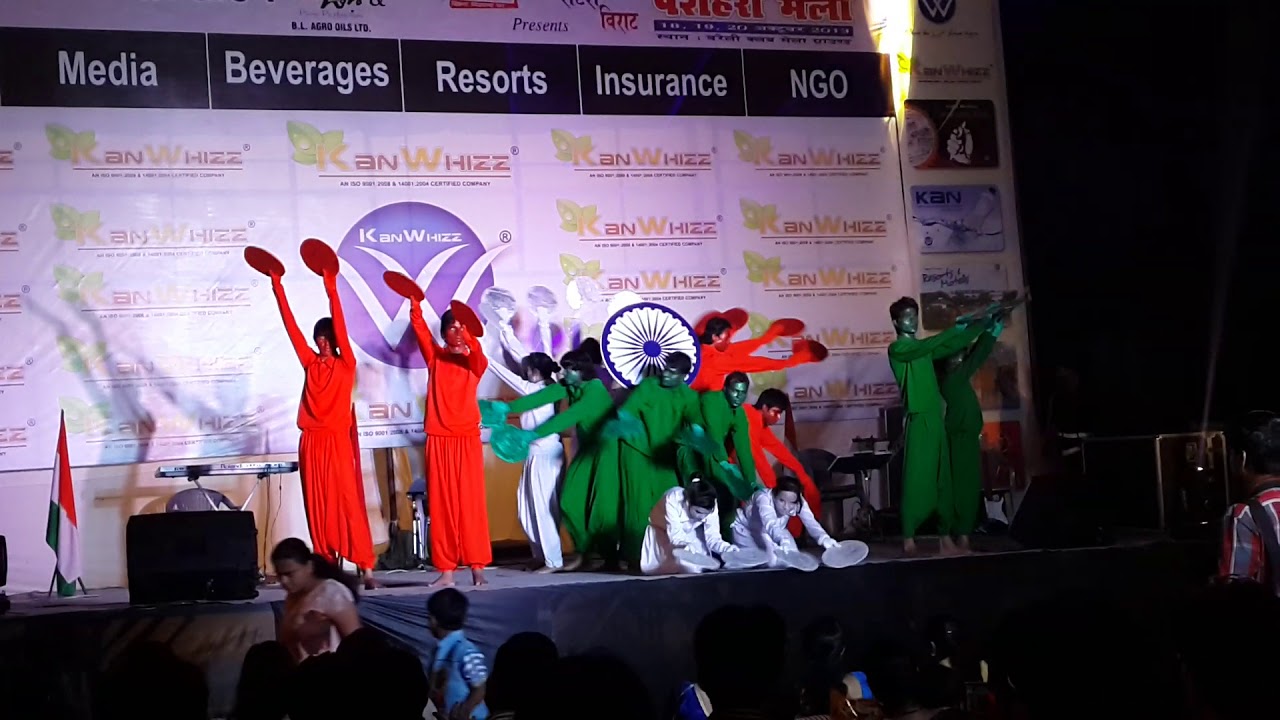 Tribute to Indian flag amazing performance - YouTube