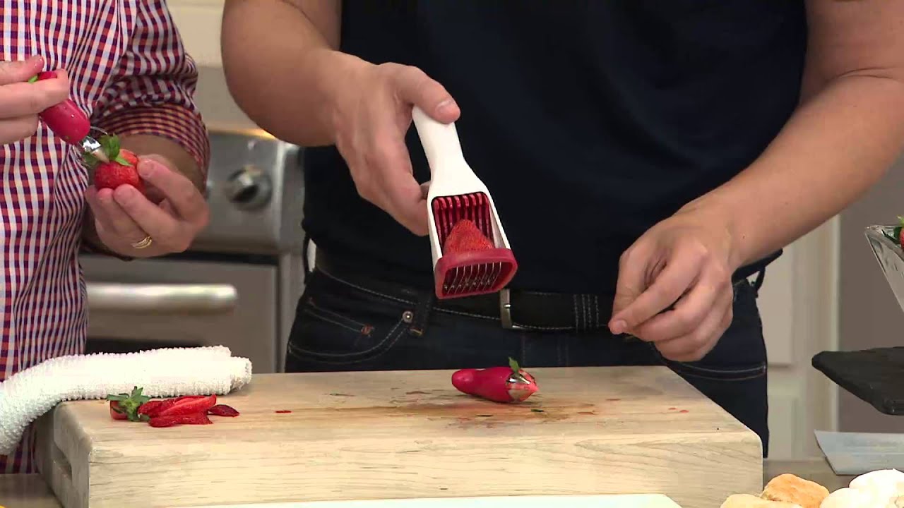Chef'n Strawberry StemGem and Slicer Prep Set with Alberti Popaj - YouTube