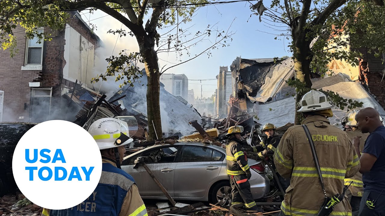 Videos show the aftermath of a deadly Philadelphia home explosion - YouTube