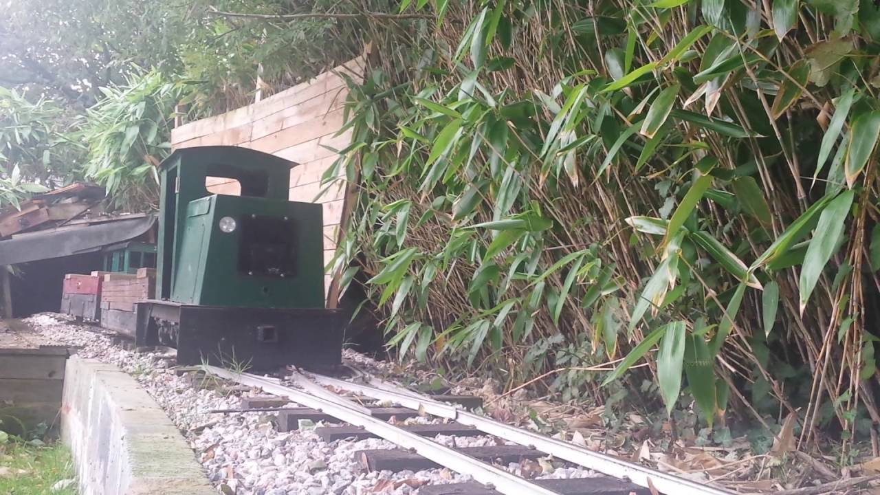 7 1/4" gauge garden railway (apple valley railway), Ruston LAT diesel ...