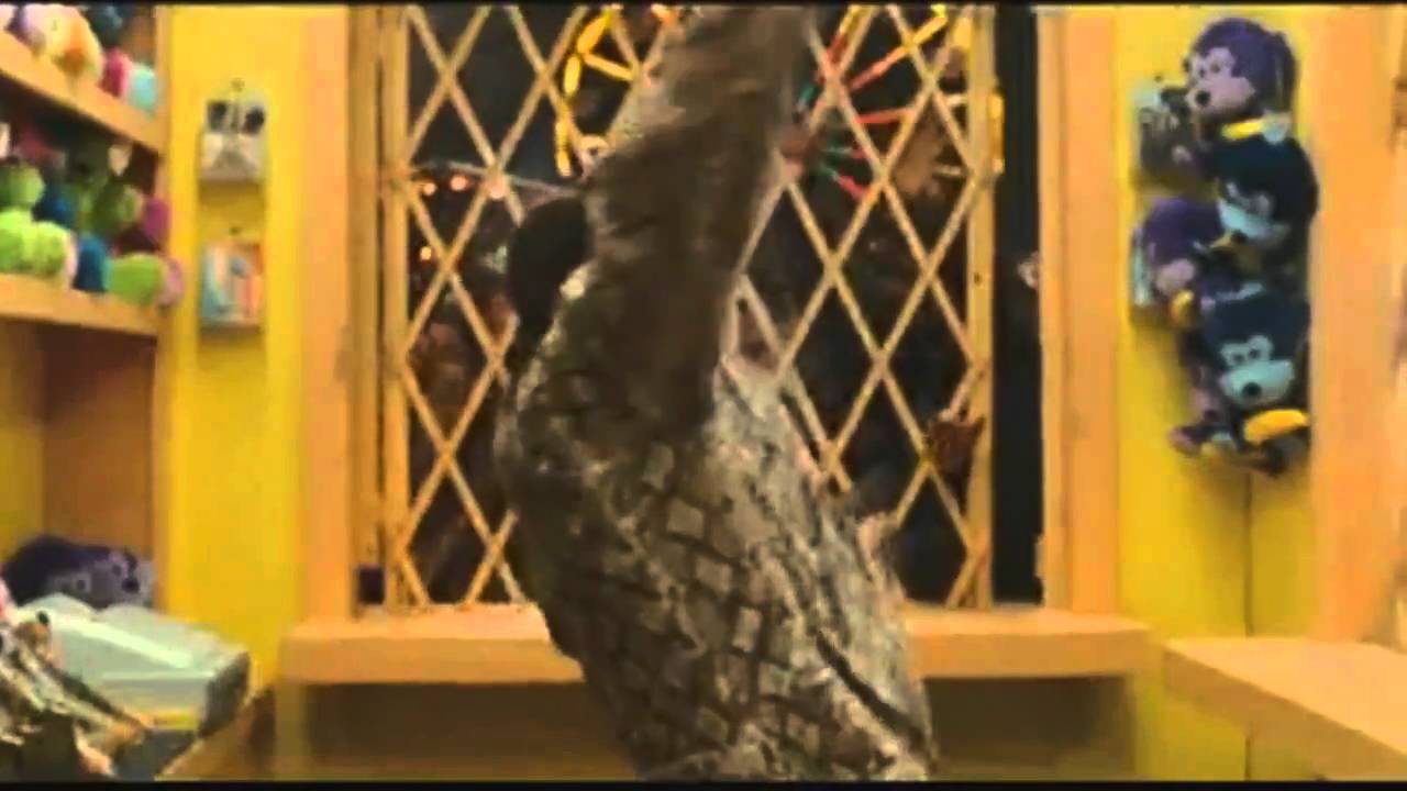 Zombie Land - Tallahasse Fun Fair Scene - YouTube