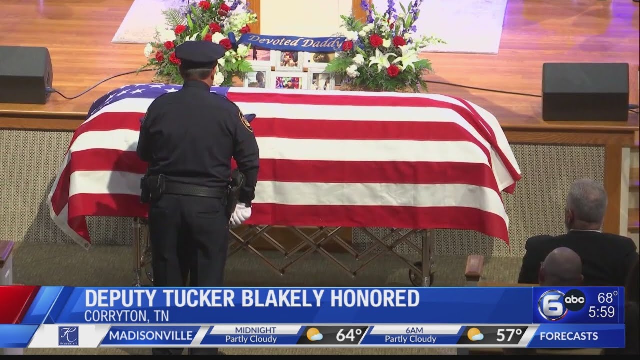 Deputy Tucker Blakely honored - YouTube