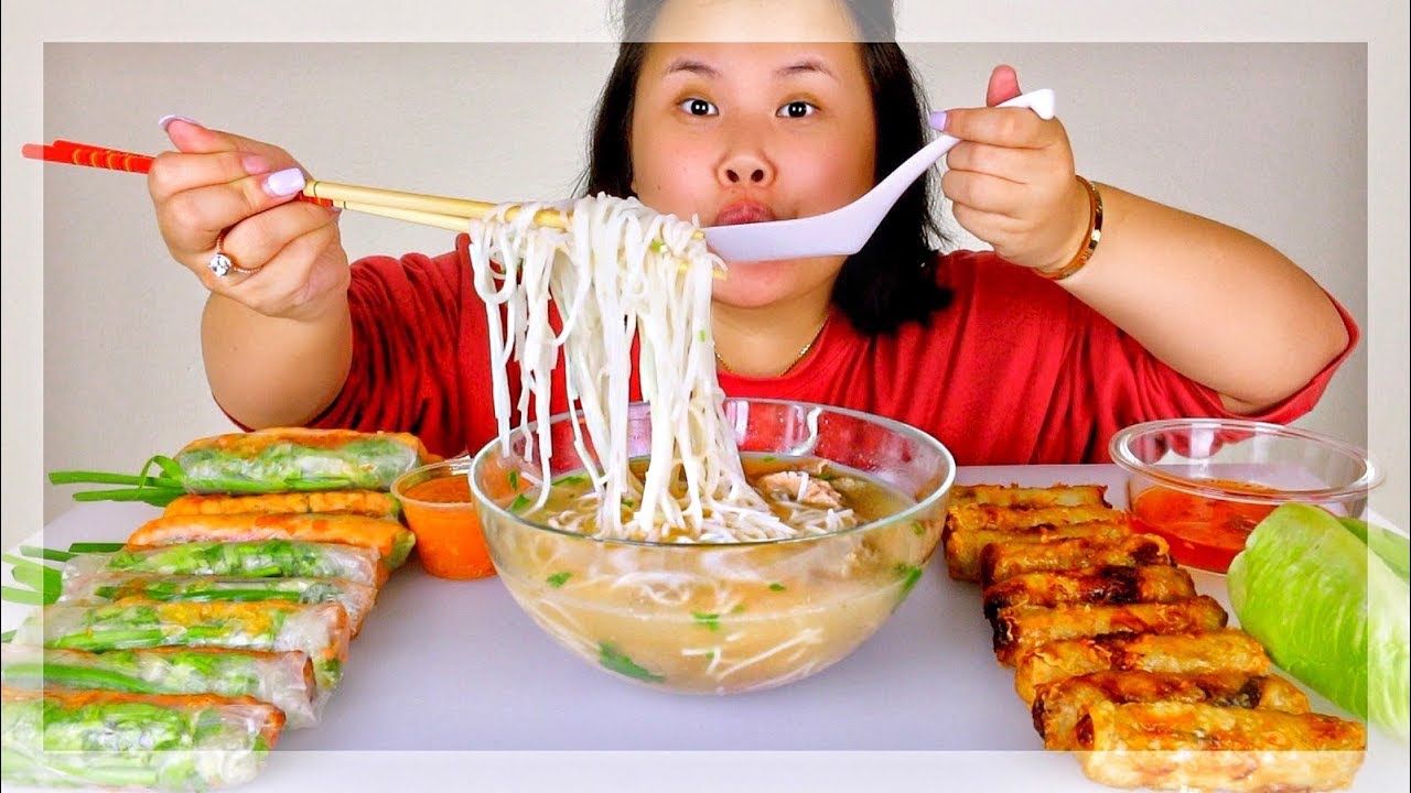 PHO + SPRING ROLLS + EGG ROLLS MUKBANG 먹방 (EATING SHOW!) - YouTube