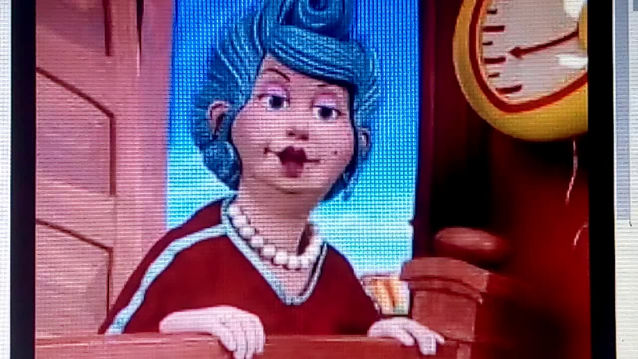 Señorita Bessie Busybody - YouTube