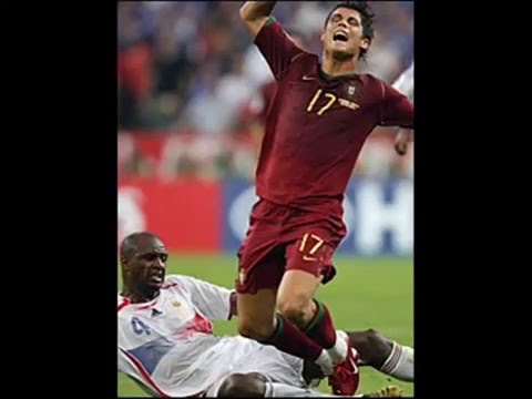 Ronaldo Diving - YouTube