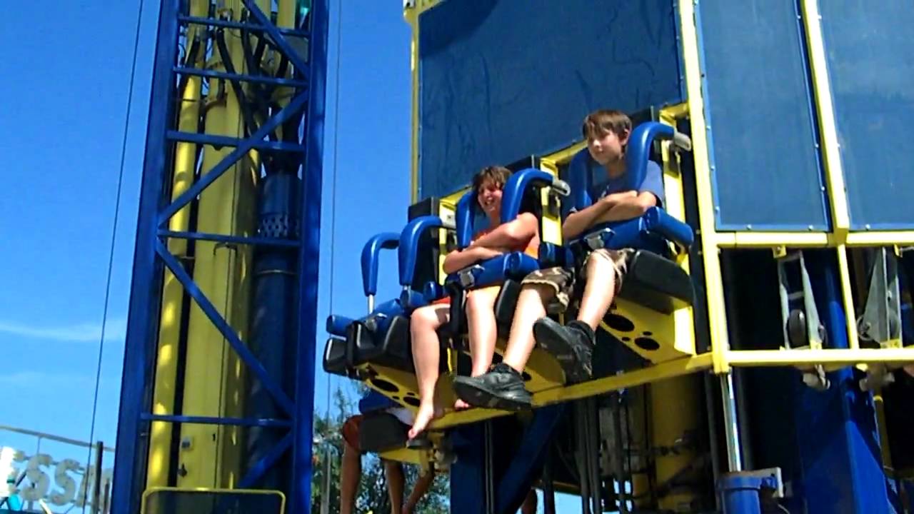 Six Flags Fiesta Texas-The Scream - YouTube