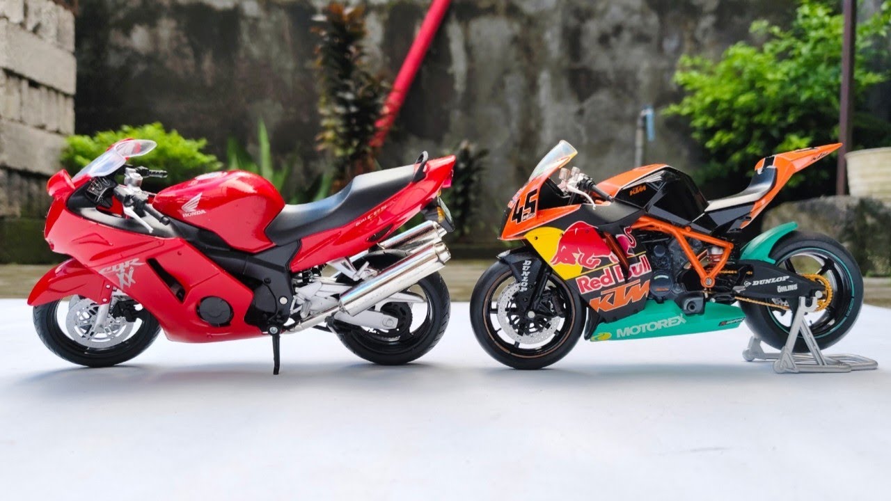 Unboxing of KTM 1190 RC8 R Martin Bauer | Honda CBR 1100 XX 1:12 Scale ...