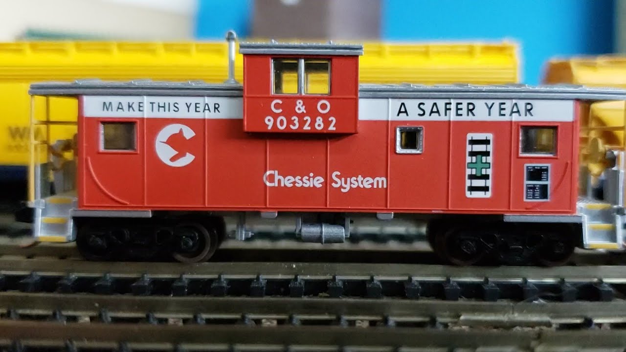 MODEL TRAINS My N Scale Chessie System Engines & Rolling Stock Part 1 ...