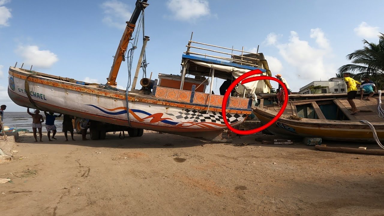 बोटींचा शेवटचा प्रवास.The boat journy ⛵.mumbai indian fishing 🎣 - YouTube
