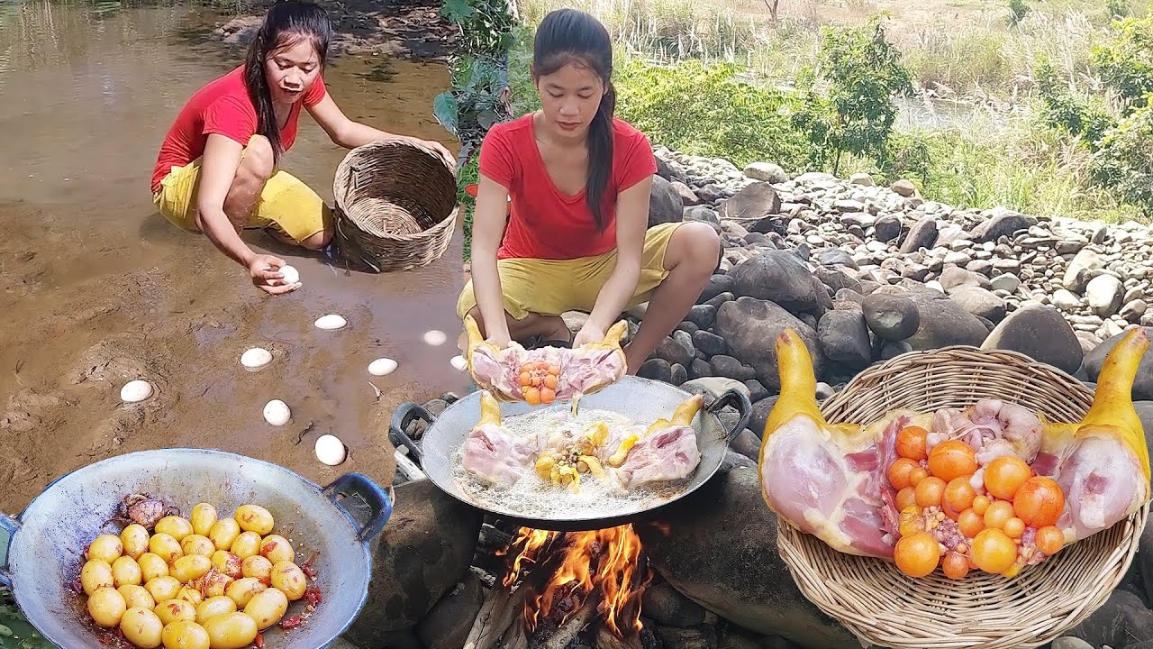 Yummy! Egg spicy chili cooking for lunch, Chicken thigh tasty cooking ...