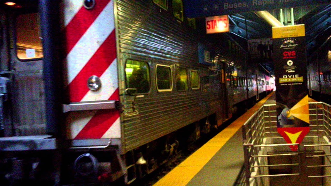 Metra Cab Car 8408 Leads An Inbound Metra Pulling Into Ogilvie ...