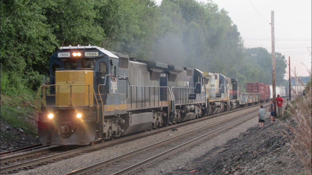 Railfan meet up at Cross road! EDPO, Amtrak, MBTA and more! Evening rush hour on PAR District 2 ...