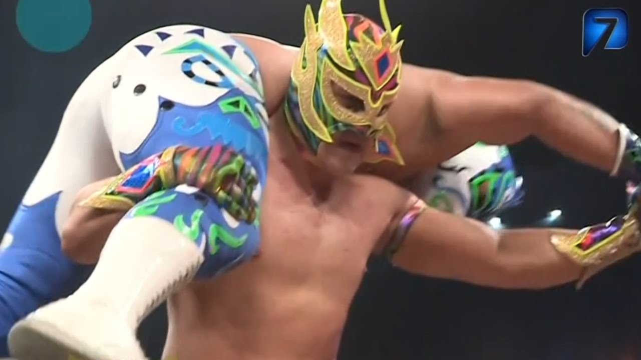 TRITON, METALEON vs PUMA, GOLDEN MAGIC Lucha Azteca 13/Mayo/2016 - YouTube