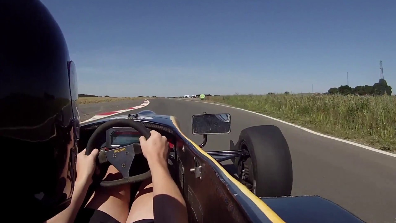 Formula Renault Hemel Hempstead driving experience - YouTube