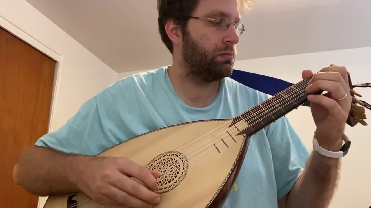 Improvised medieval estampie on lute - YouTube