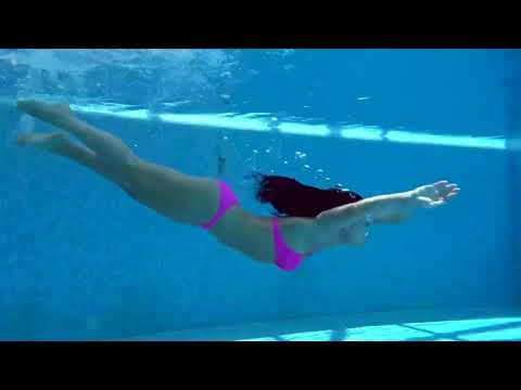 Hot Brunette In Pink Bikini Swimming In The Pool | Aqua Show