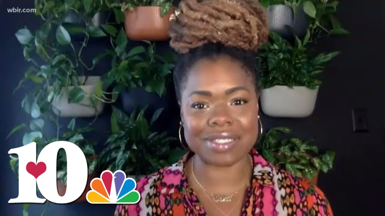 Knoxville influencer talks about the struggle with size - YouTube