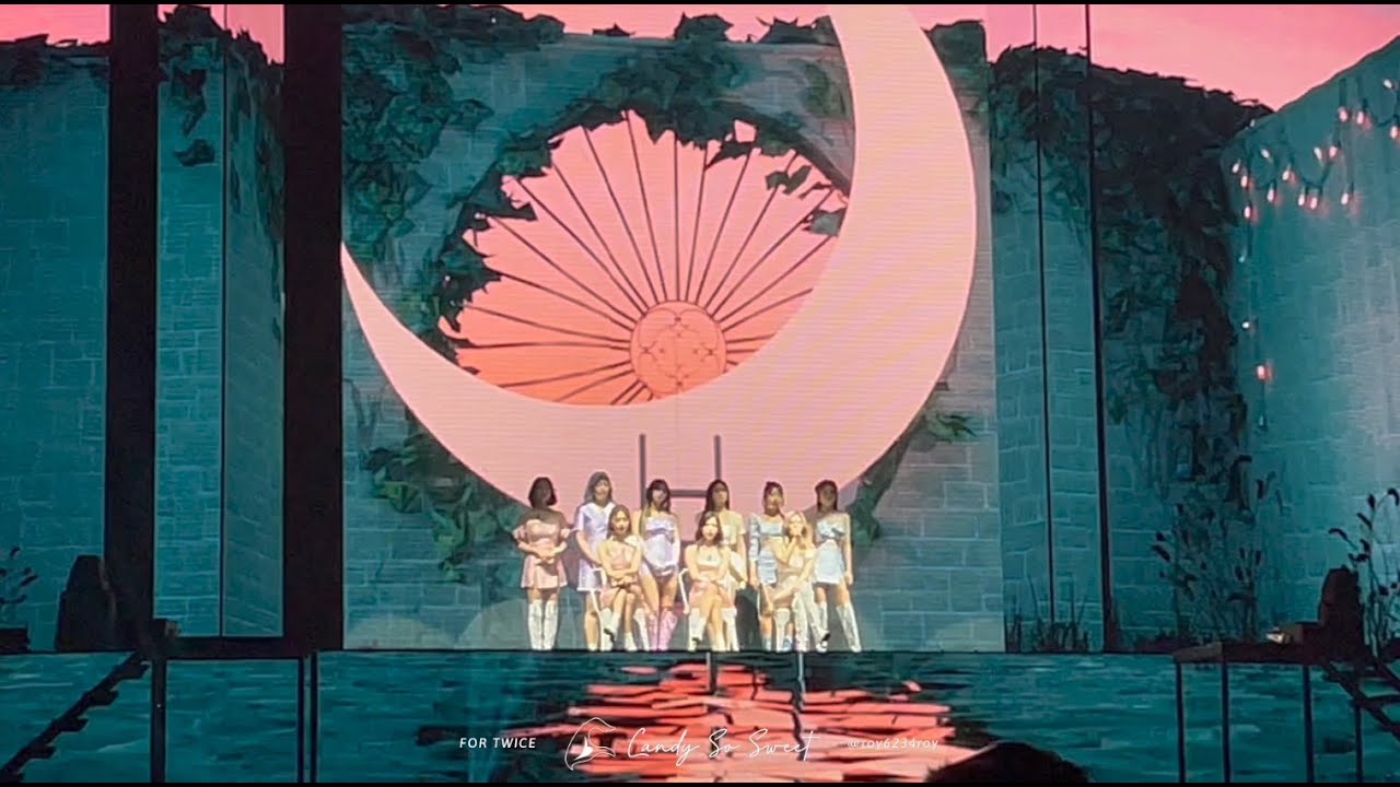 220215 TWICE (트와이스) 'Rewind (알고 싶지 않아)' Fancam @ LA Day 1 4TH WORLD ...