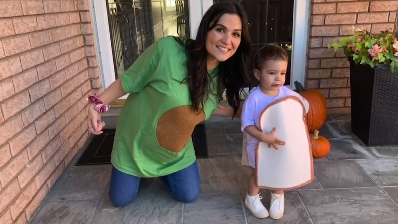 How Stella Acquisto spookily styles daughter Layla for Halloween - YouTube