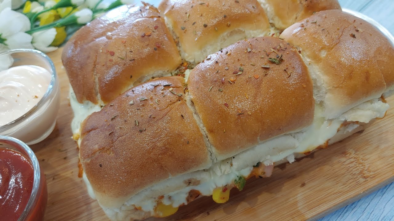 यह रेसपी पिज्जा को भी फैल कर देगी | Pizza Pav - Stuffed Pizza Pav ...