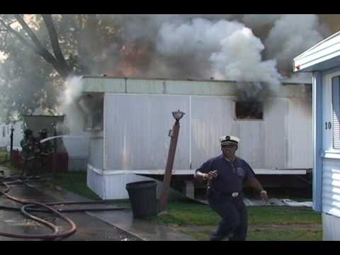 Insane Fire Conditions At A Gary Indiana Trailer Fire - YouTube