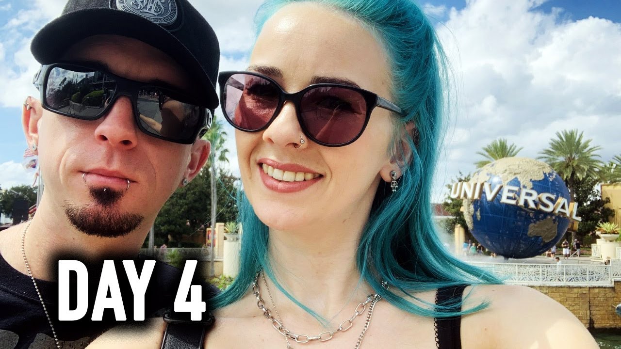 Yas sings on stage at Universal's City Walk - Day 4 - YouTube