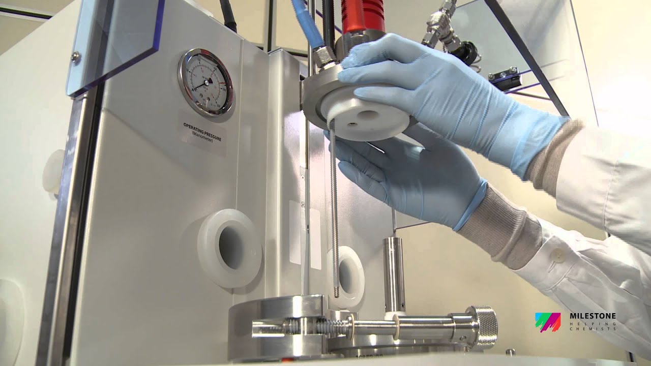 synthWAVE For Microwave Synthesis Featuring SRC Technology - YouTube