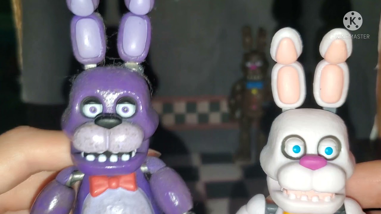 FNAF funko Chocolate Bonnie and Easter Bonnie action figure review ...