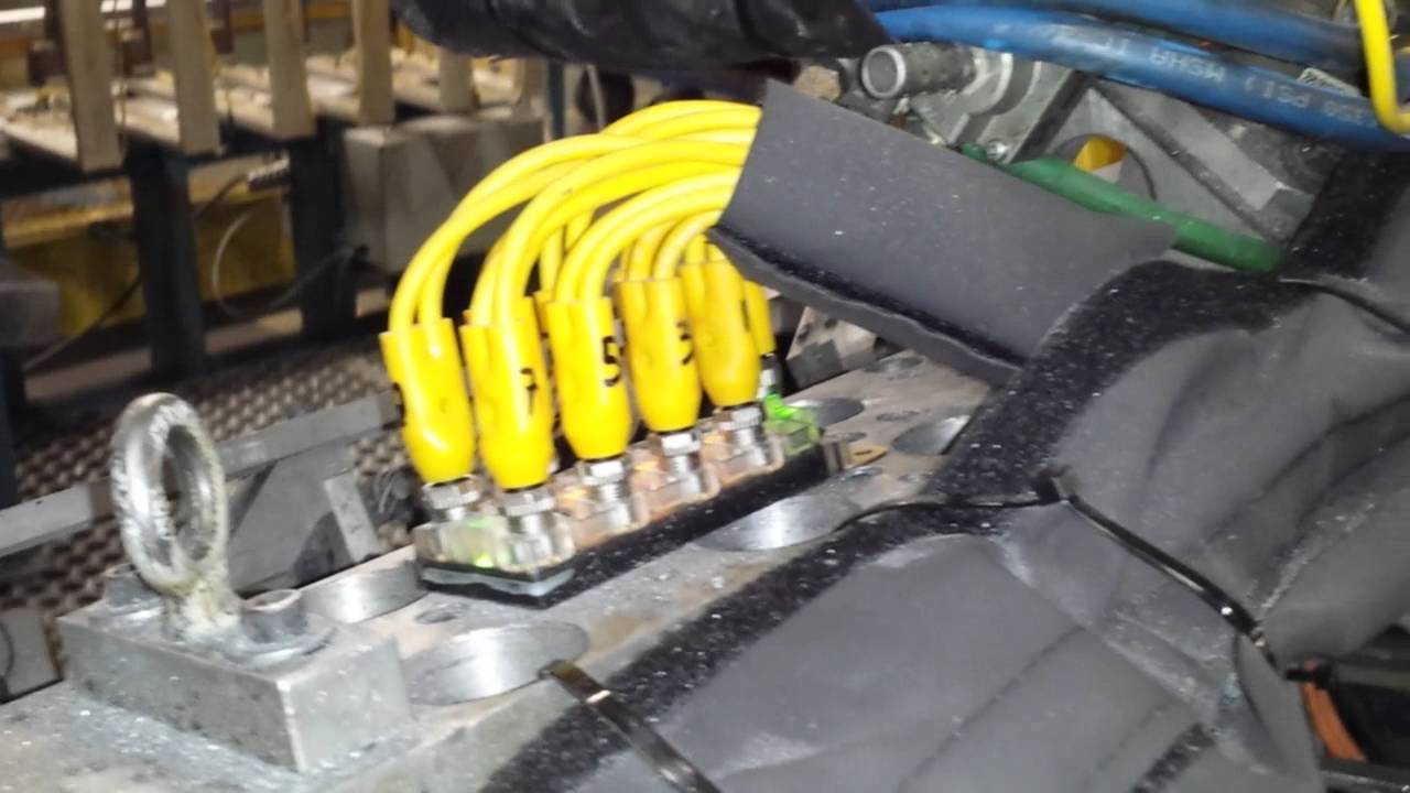 Balluff contactless coupling on robot's arm - YouTube