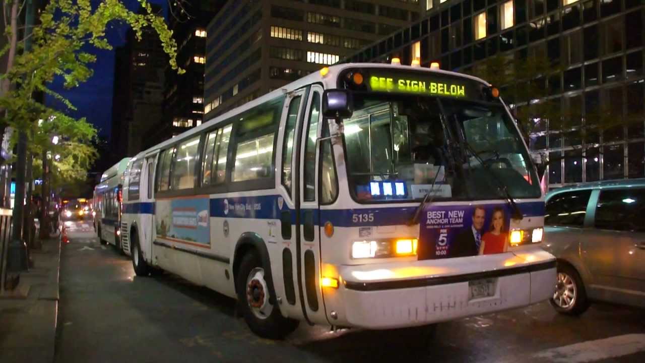 MTA New York City Bus 1999 NovaBus RTS-06 5135 & 2000 New Flyer C40LF ...