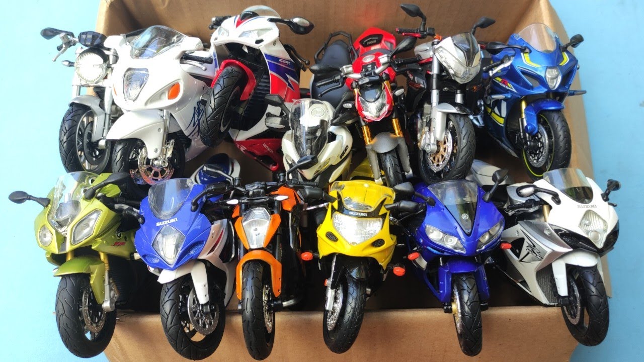 Showing Diecast Bikes Collection | Maisto Motorcycles 1/12 Scale and ...