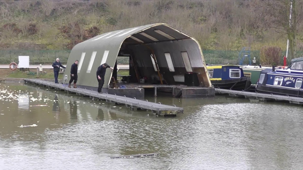 Narrowboat Living 4 Heavy Lifting and the Sinking Shed - YouTube