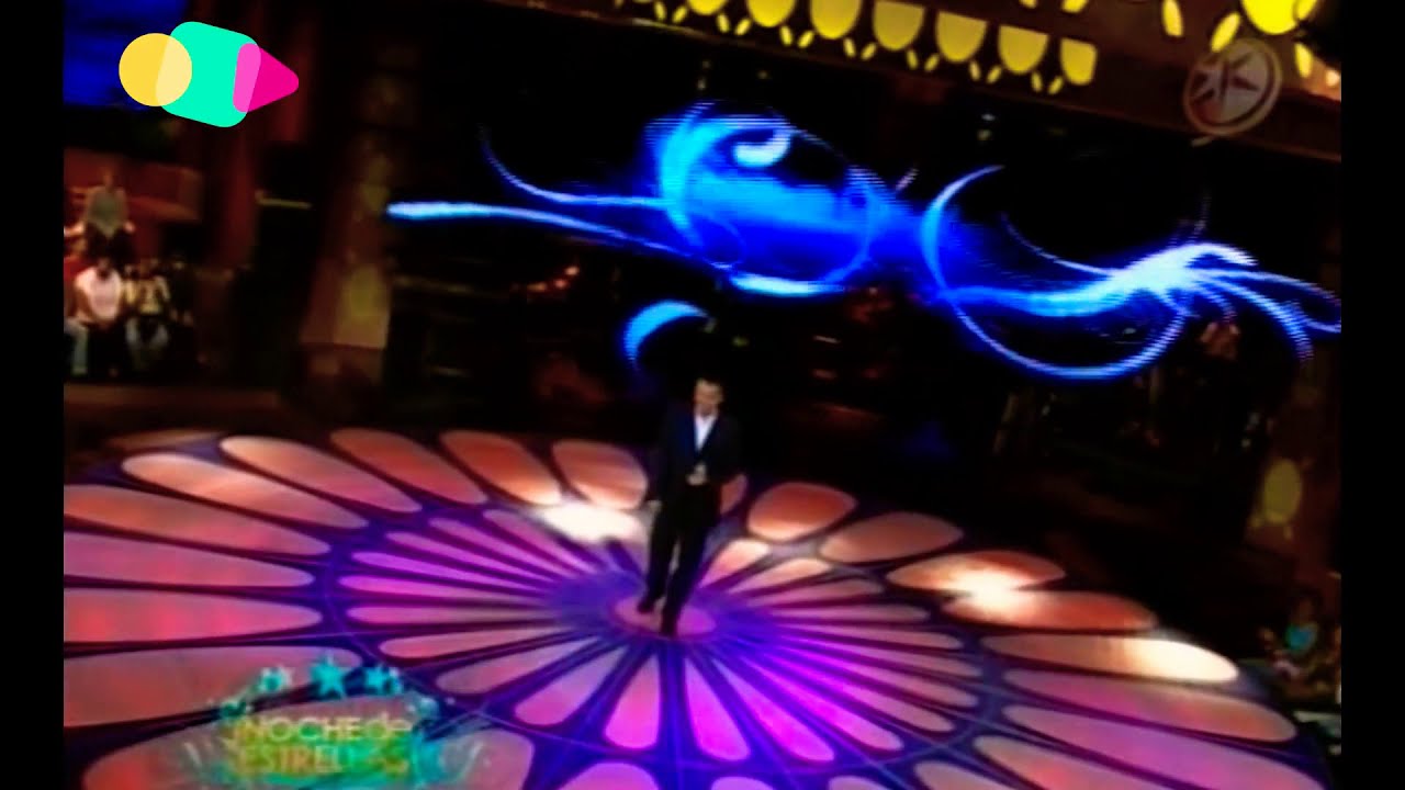 Cristian Castro - Cuando me miras así ( En vivo ) - YouTube