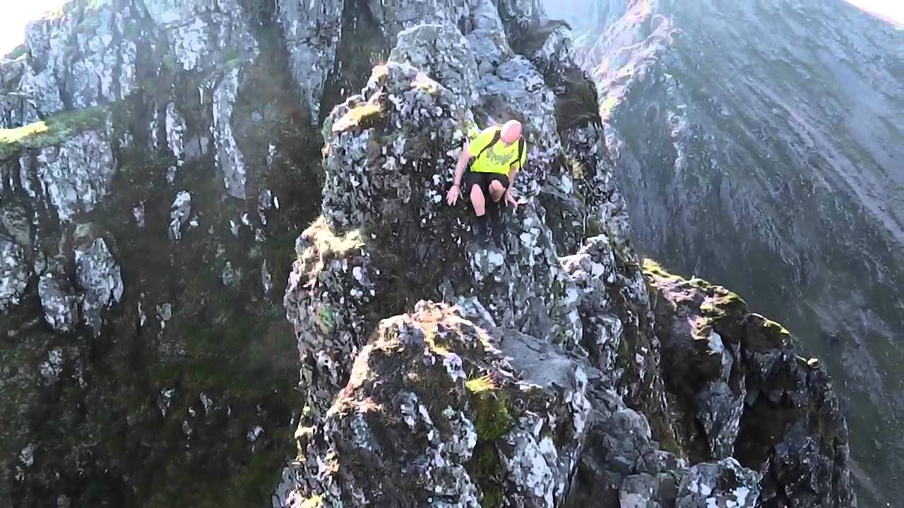 The crazy pinnacles Aonach eagach - YouTube