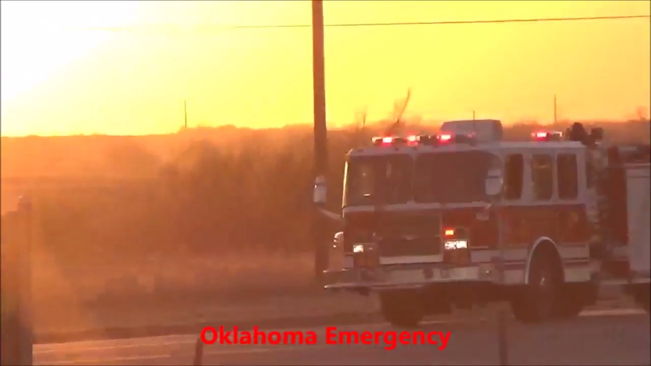 Oklahoma City Engine 32 and Brush 32 responding/on scene (READ ...