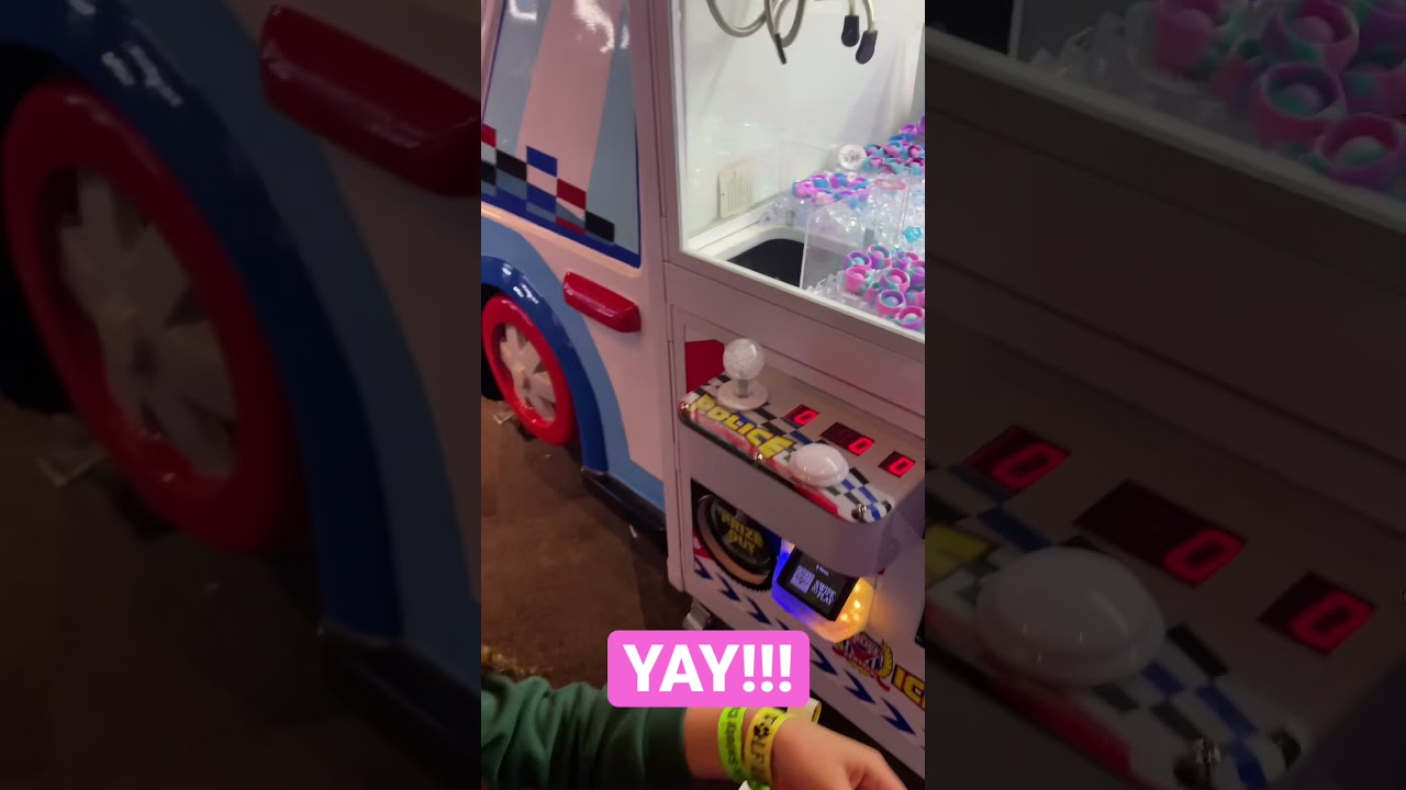 Fidget Toy Claw Machine!!#shorts #popit - YouTube