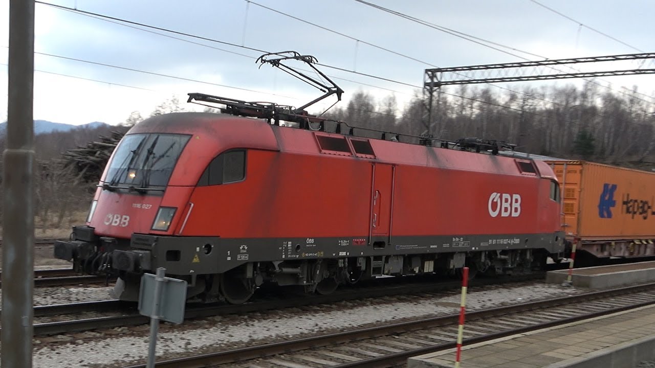 OBB freight intermodal train, Locomotive: ES 64 Taurus 9181 1116 027-4 ...