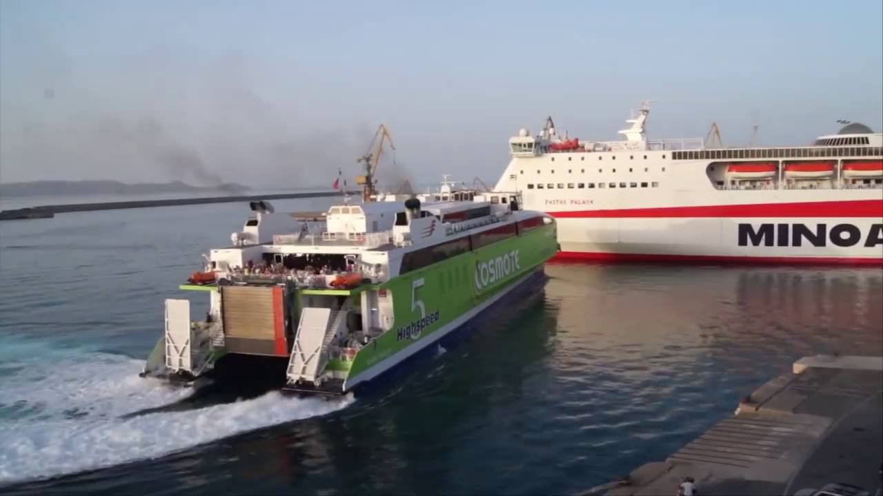 High speed ferry with impressive docking maneuvers - YouTube