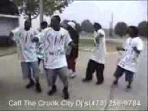 russian crunk dance - YouTube
