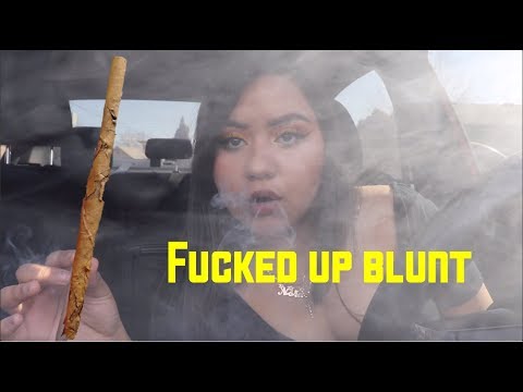 SMOKING A BAD BLUNT - YouTube