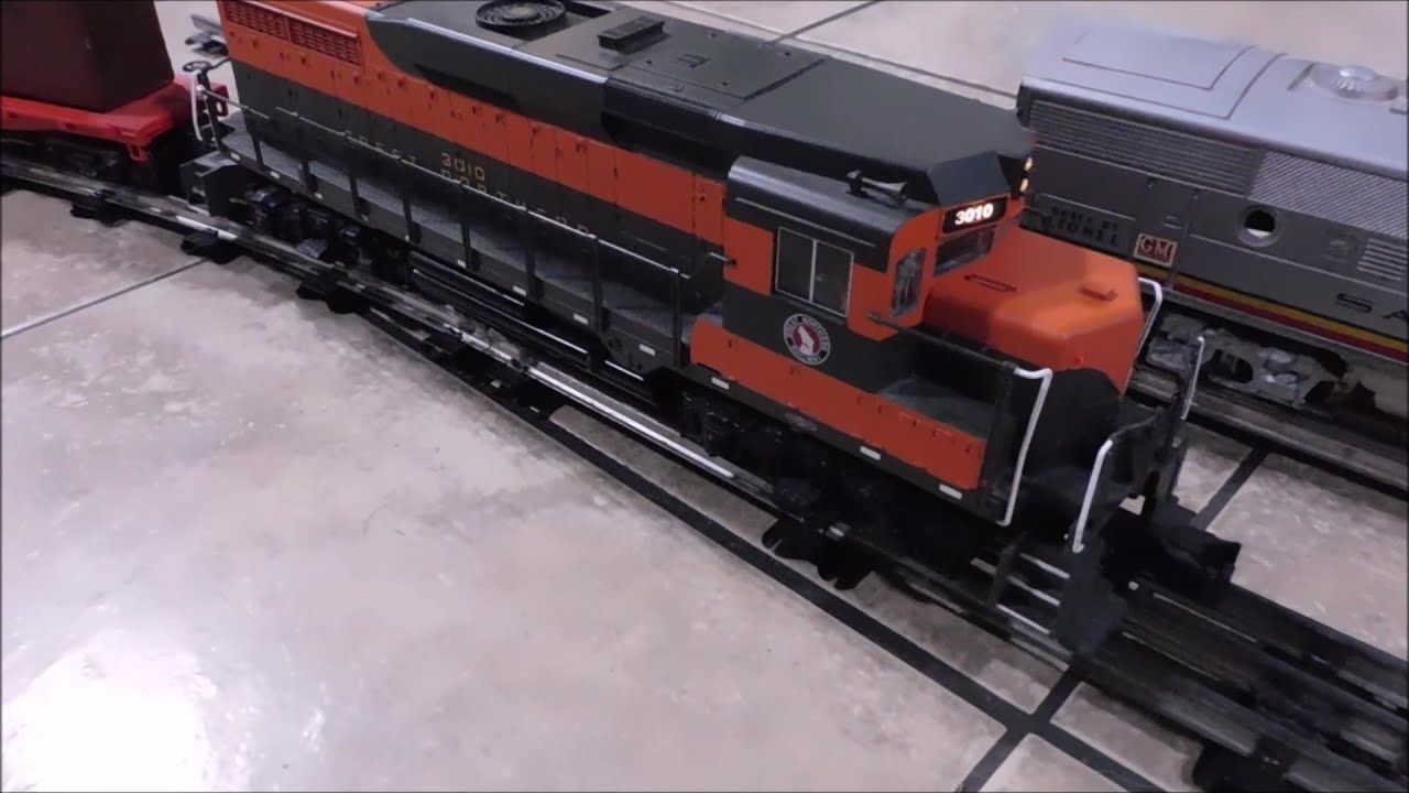 SUPER LONG TRAINS! *WILLIAMS* O-scale gp30 & E7 Diesels PULL 70 cars ...
