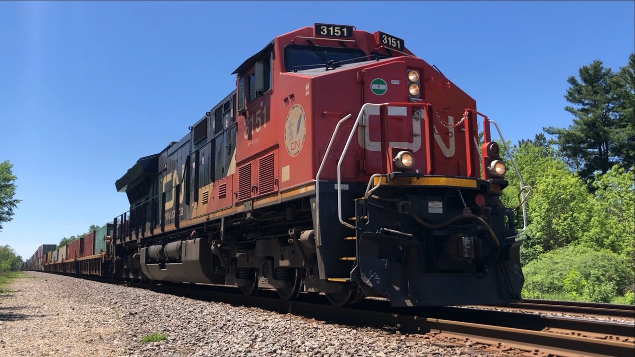 NB CN Intermodal in Vernon WI with Spine Car Set - YouTube