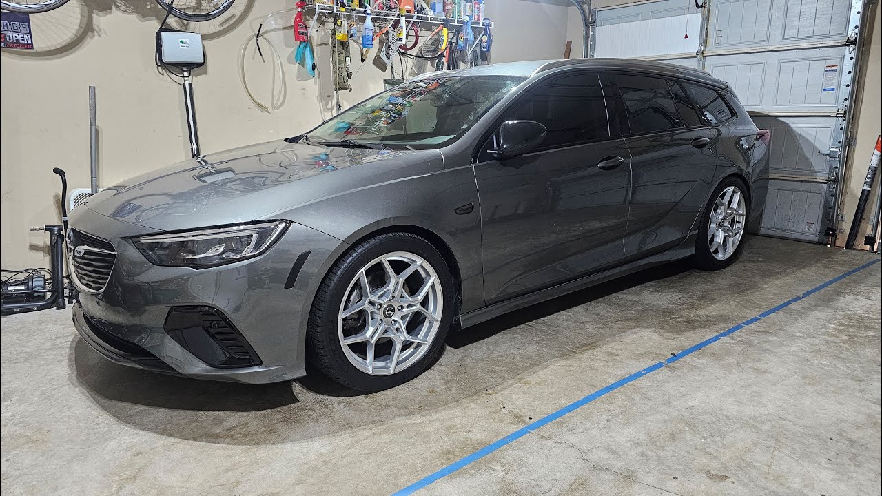 Decladding the Buick Regal TourX for GS (Opel Insignia GSi) Build - YouTube