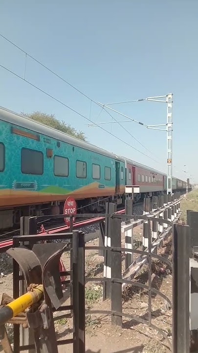 12716 ASR NED SACHKHAND SUPER FAST EXP.... WITH MLY/WDM-3D TWINS - YouTube