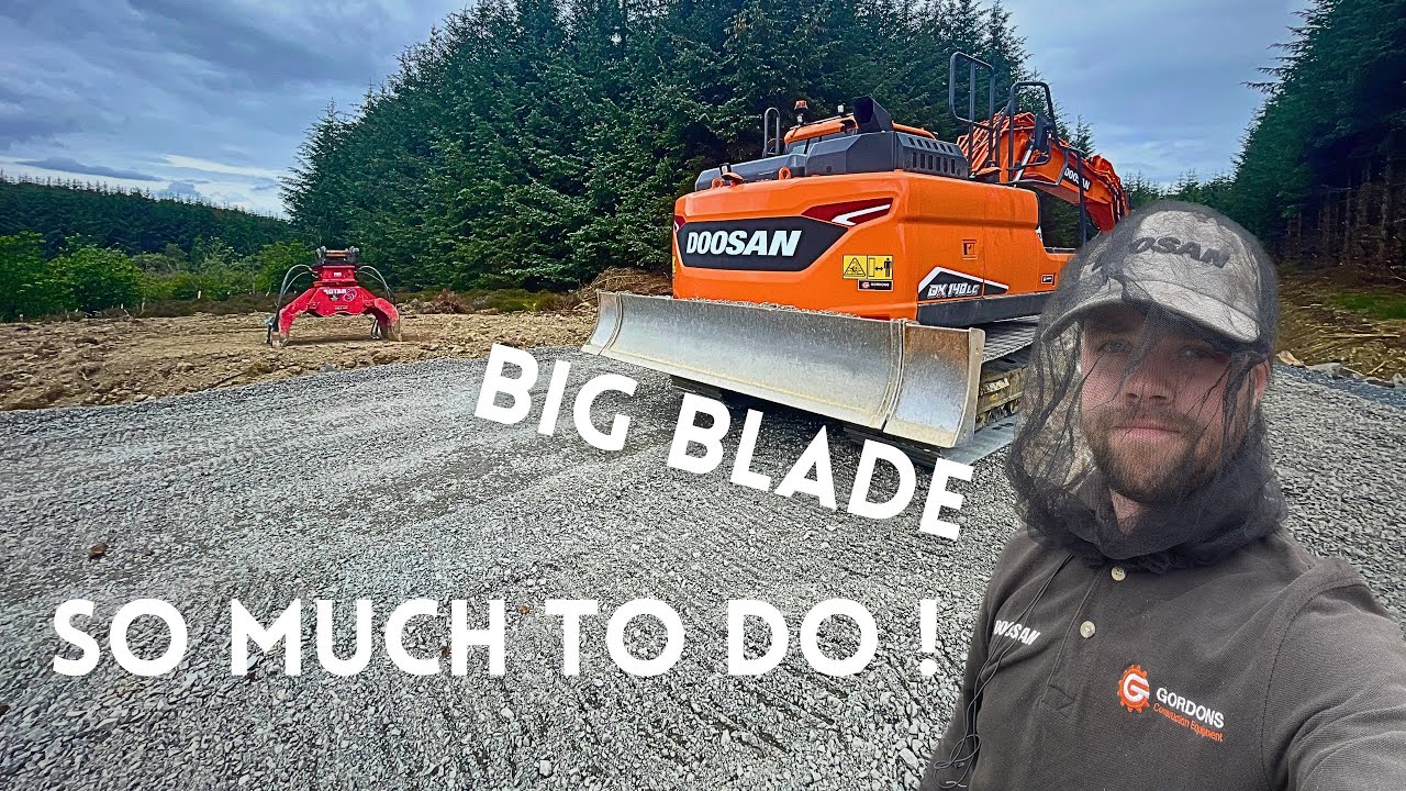 Nature attacks ! / fixing diggers in the lakes / Episode 213 - YouTube