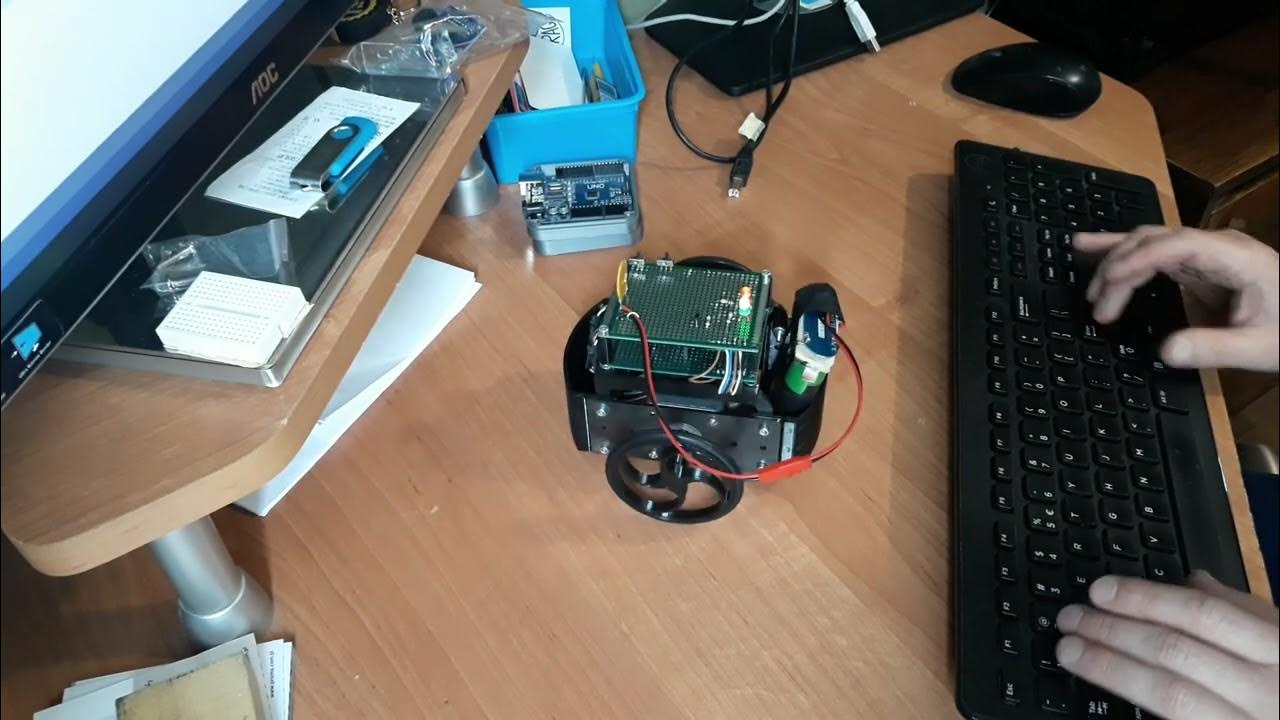 Differential Robot - ESP32 + 2 x Nema17 - YouTube