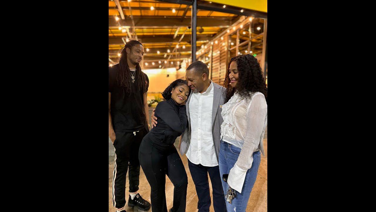 When Erica discovers DC helped reconnect her with her father - YouTube